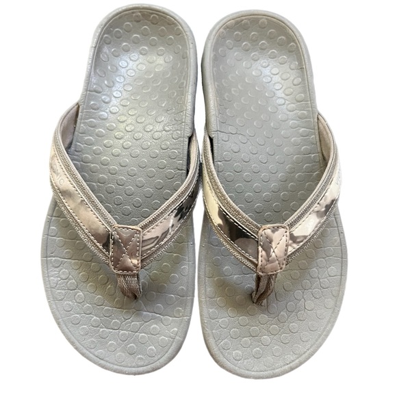 Vionic | Shoes | Viome Gray Camo Orthopedic Flip Flops Sz 85 ...